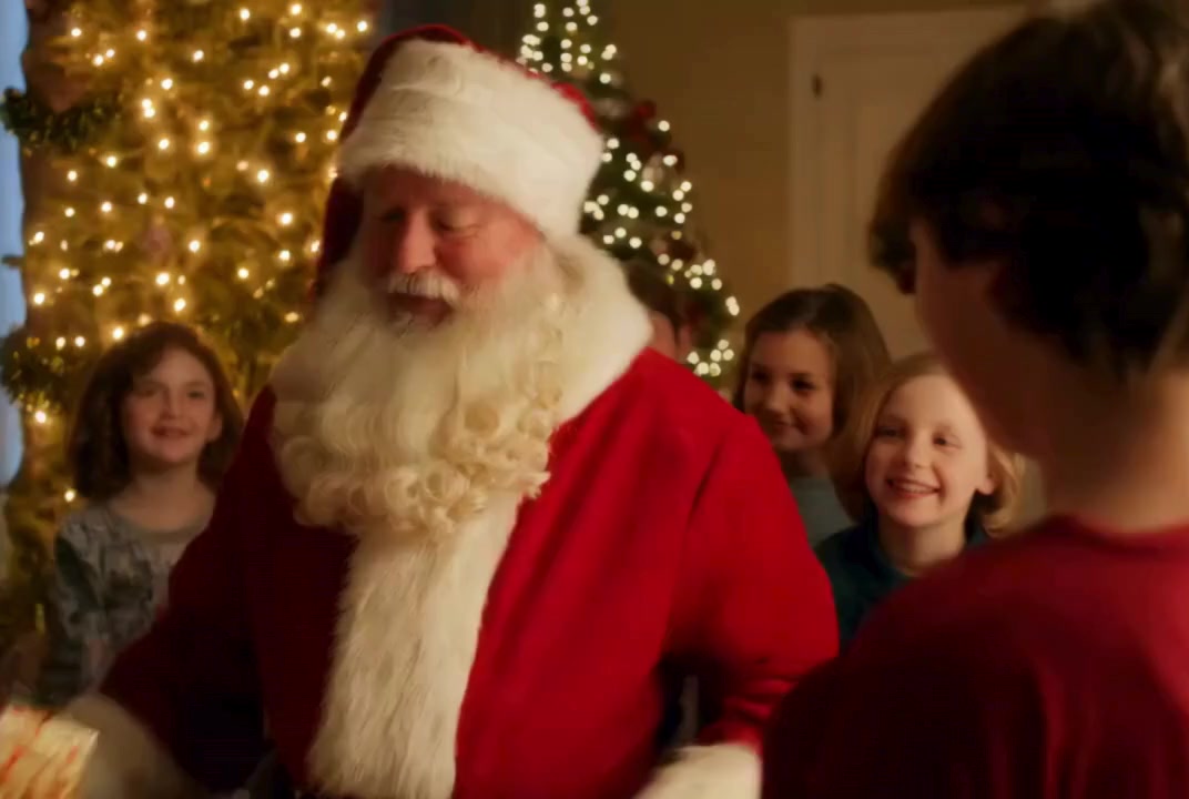 CogVideo AI Video Generator — Santa distributing gifts to children